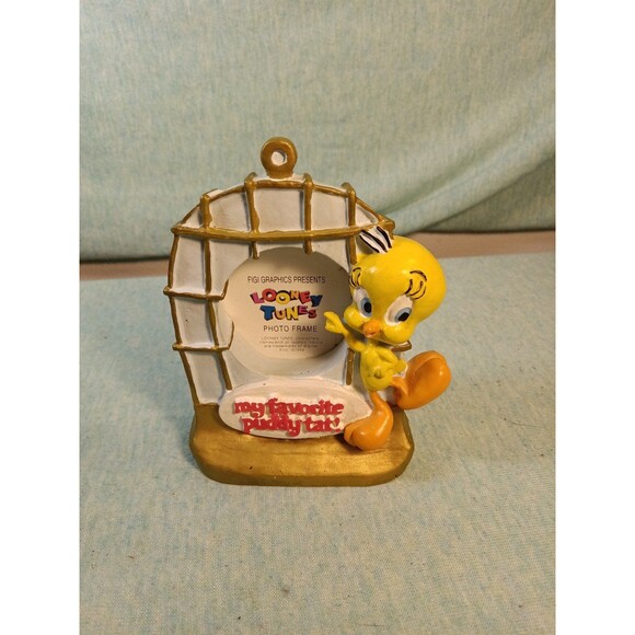 Warner Bros. | Art | Warner Bros Looney Tunes Tweety Resin Picture ...